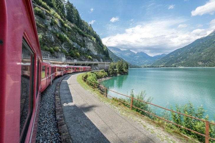 Bernina Express – The World’s Most Beautiful Railway | TopForeignStocks.com